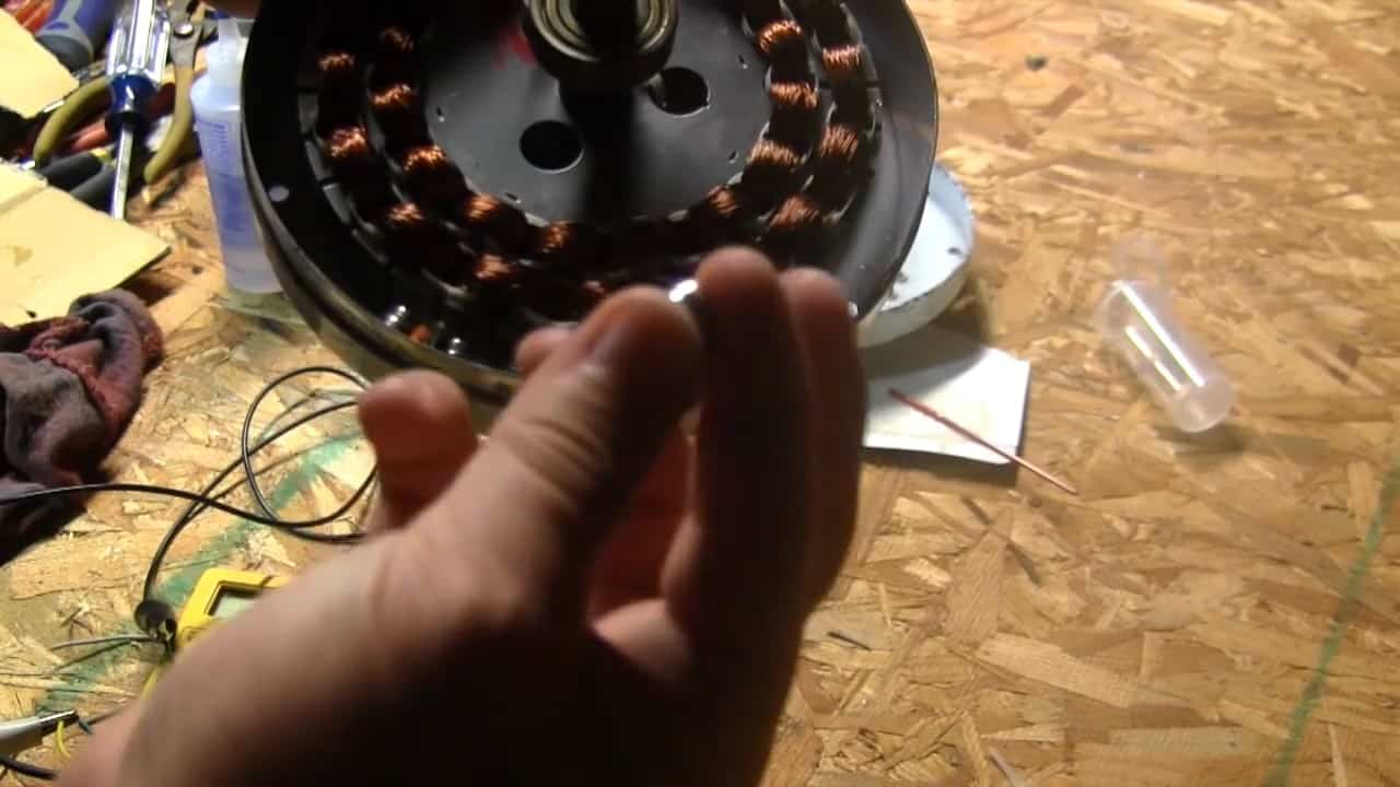 How to Turn old unused ceiling fans into a useful energy producer by ...