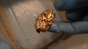 How to get Gold from Scrap Computer parts that you can find at the junkyard