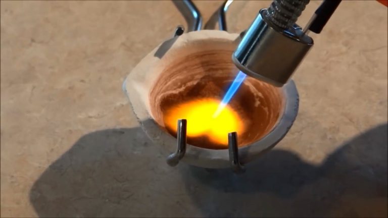 How to get Gold from Scrap Computer parts that you can find at the junkyard