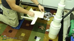 How to build a simple Homemade PVC Off grid River Pump to pump water ...