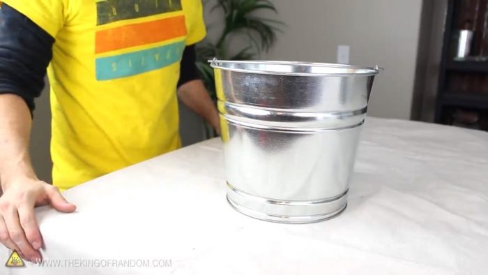 How to recycle scrap metal in the backyard by building a simple Mini ...