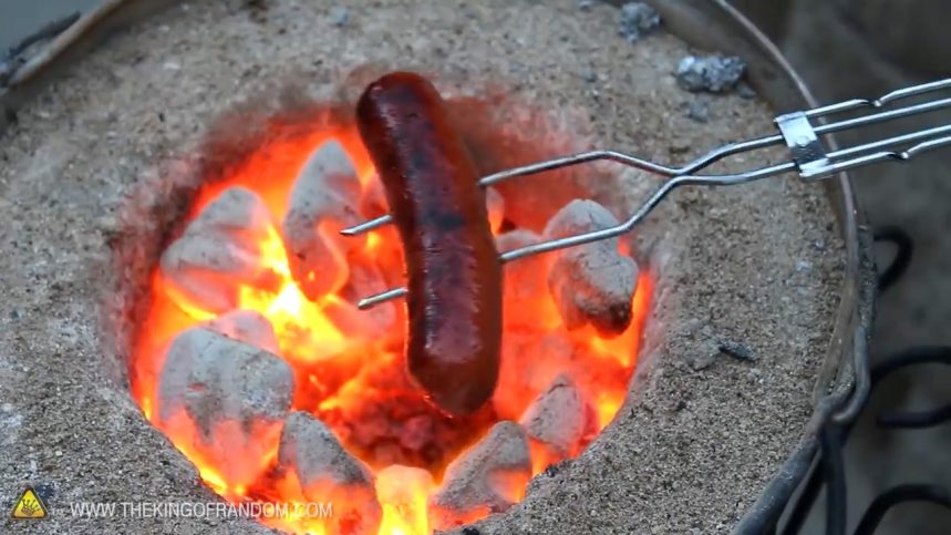 How to recycle scrap metal in the backyard by building a simple Mini ...