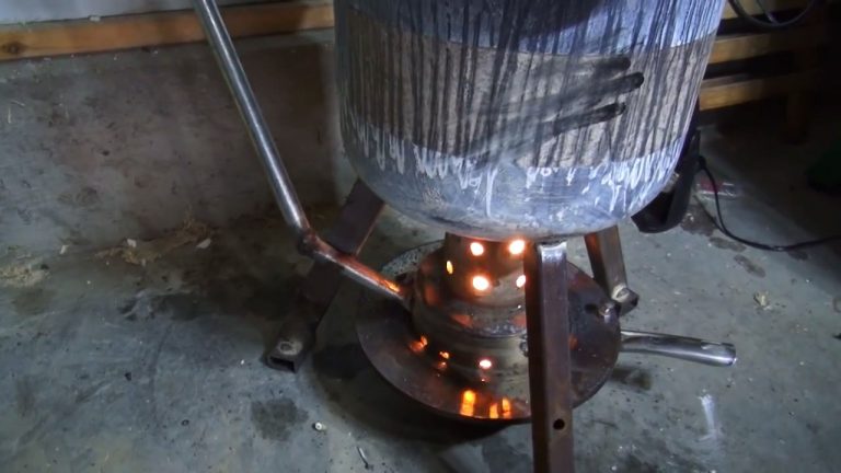 How to build a Homemade Gravity fed ,Drip Waste Oil Heater for your ...