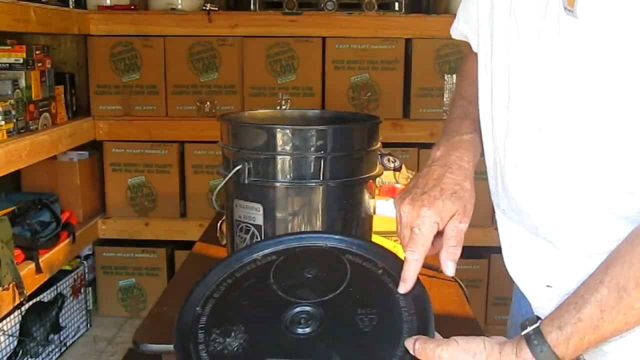 How to build a Simple Backyard Bio Sand Water Filtration System from ...