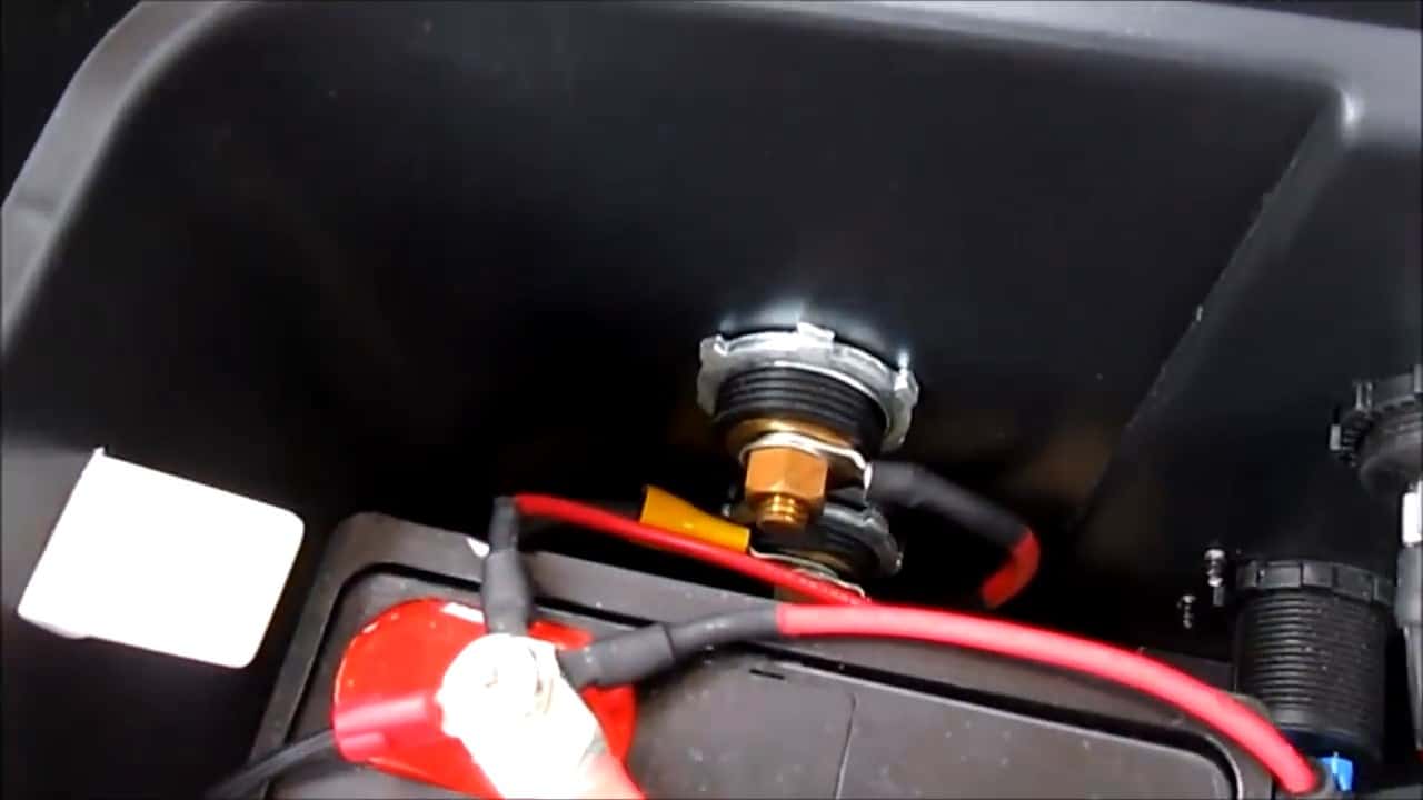 How to build an Efficient and Portable 100W Solar Generator