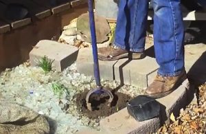 How to dig your own shallow water well for the garden