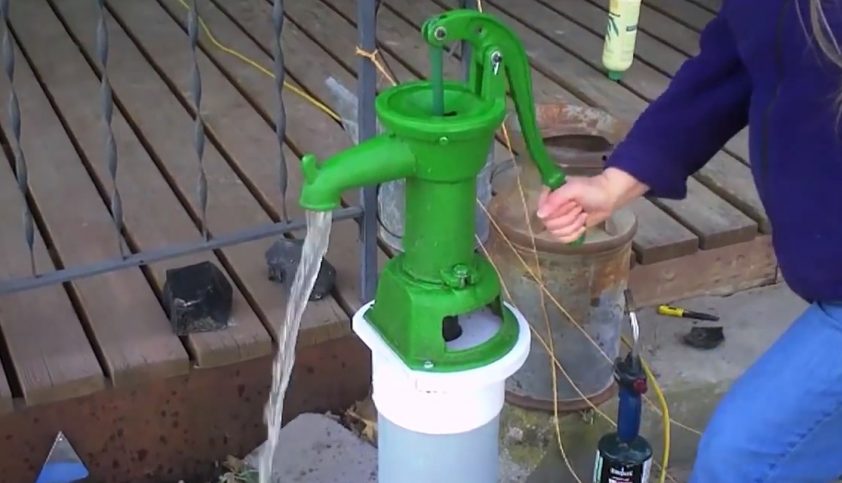 How to dig your own shallow water well for the garden