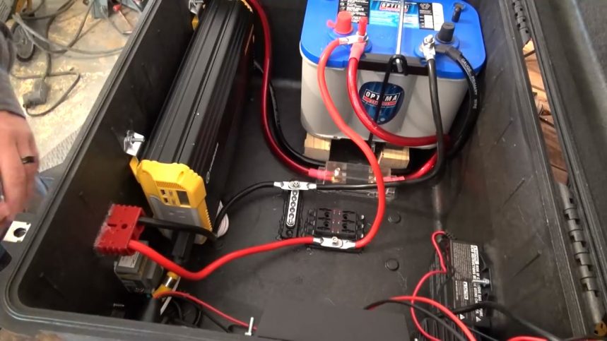 How to build a Large 2000W Portable Solar Power Generator at Home from ...