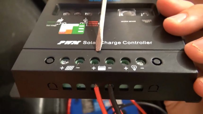 How to build a Large 2000W Portable Solar Power Generator at Home from ...