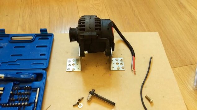 How to Generate Off Grid Power using a Car Alternator and an exercise bike.