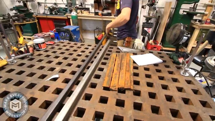 How to build a Homemade Chainsaw Mill from Scratch. Step by step Build ...