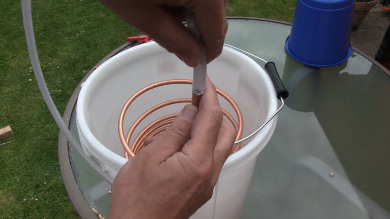 How to build a Simple and Effective Homemade Water Distiller from ...