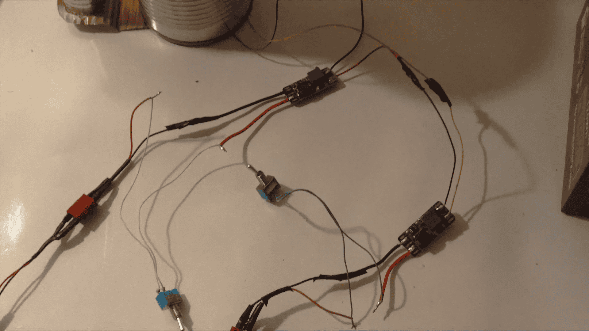 How to build a 15W Powerful Simple Flashlight from an Old burnt ...