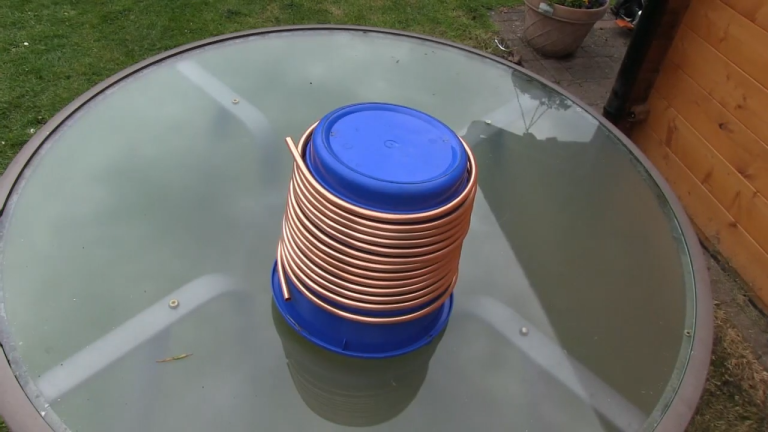 How to build a Simple and Effective Homemade Water Distiller from ...