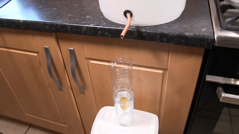 How to build a Simple and Effective Homemade Water Distiller from ...