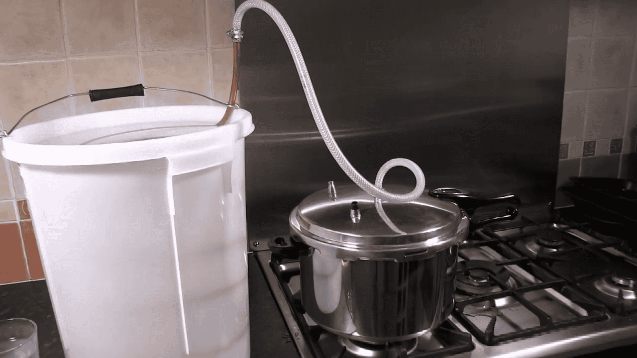 How to build a Simple and Effective Homemade Water Distiller from ...