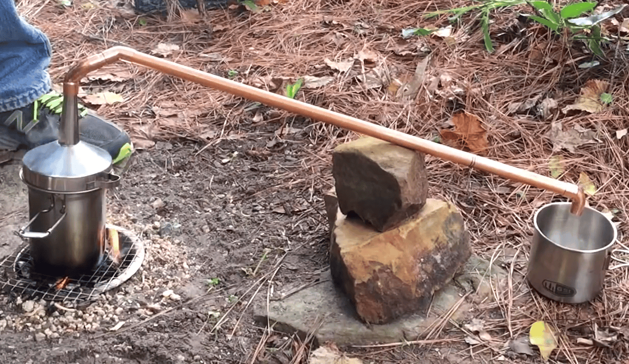 How to build an Emergency DIY Water Distillation System . Portable ...