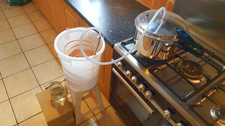 How to build a Simple and Effective Homemade Water Distiller from ...