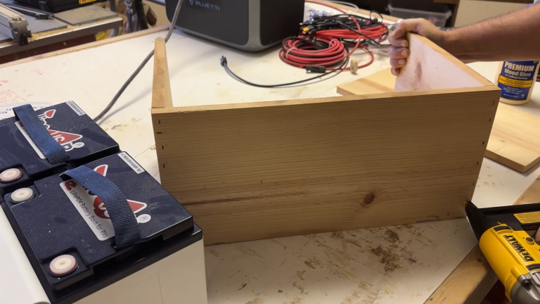 How to build a Simple Solar Powered Battery Backup System for camping ...