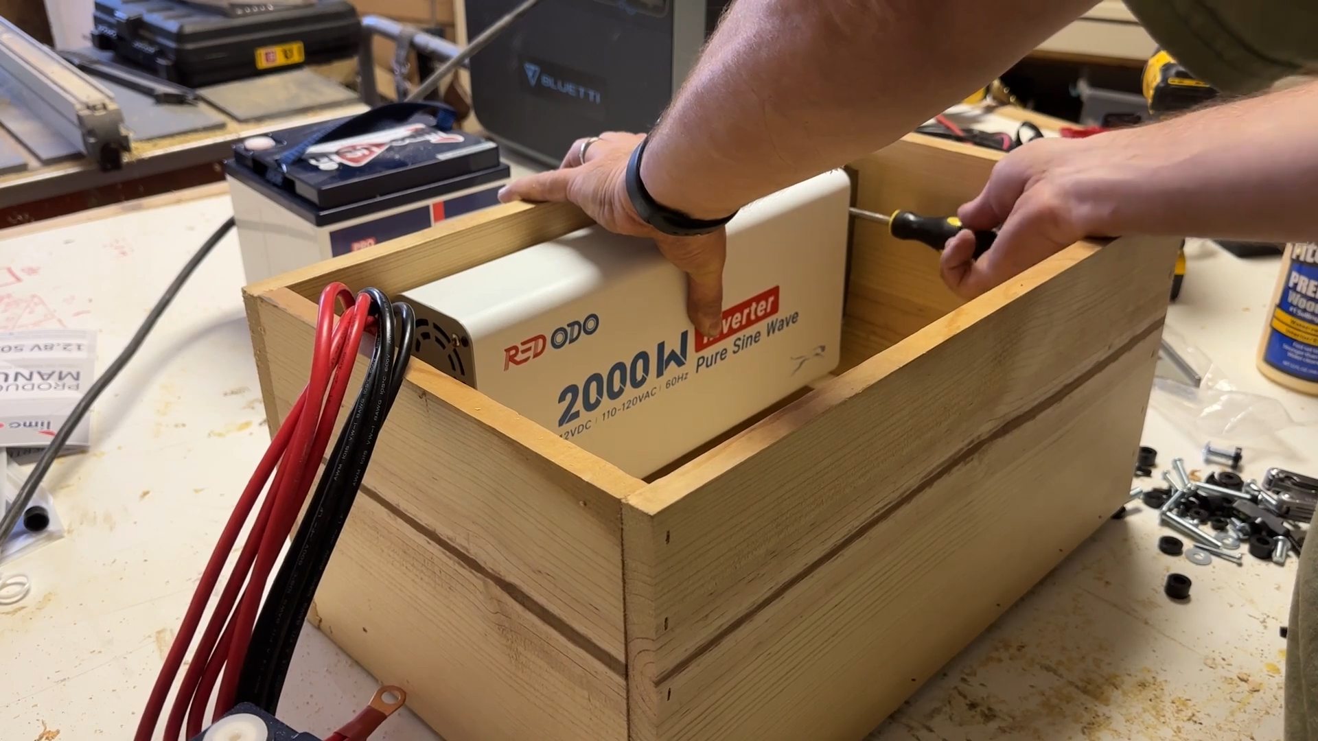 How to build a Simple Solar Powered Battery Backup System for camping ...