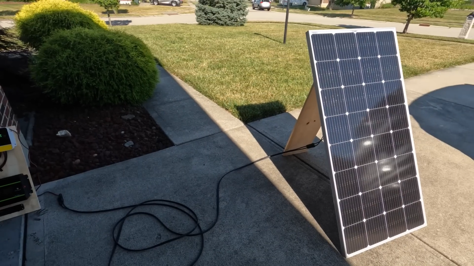 How to build a Simple Solar Portable Power Station as a backup power ...